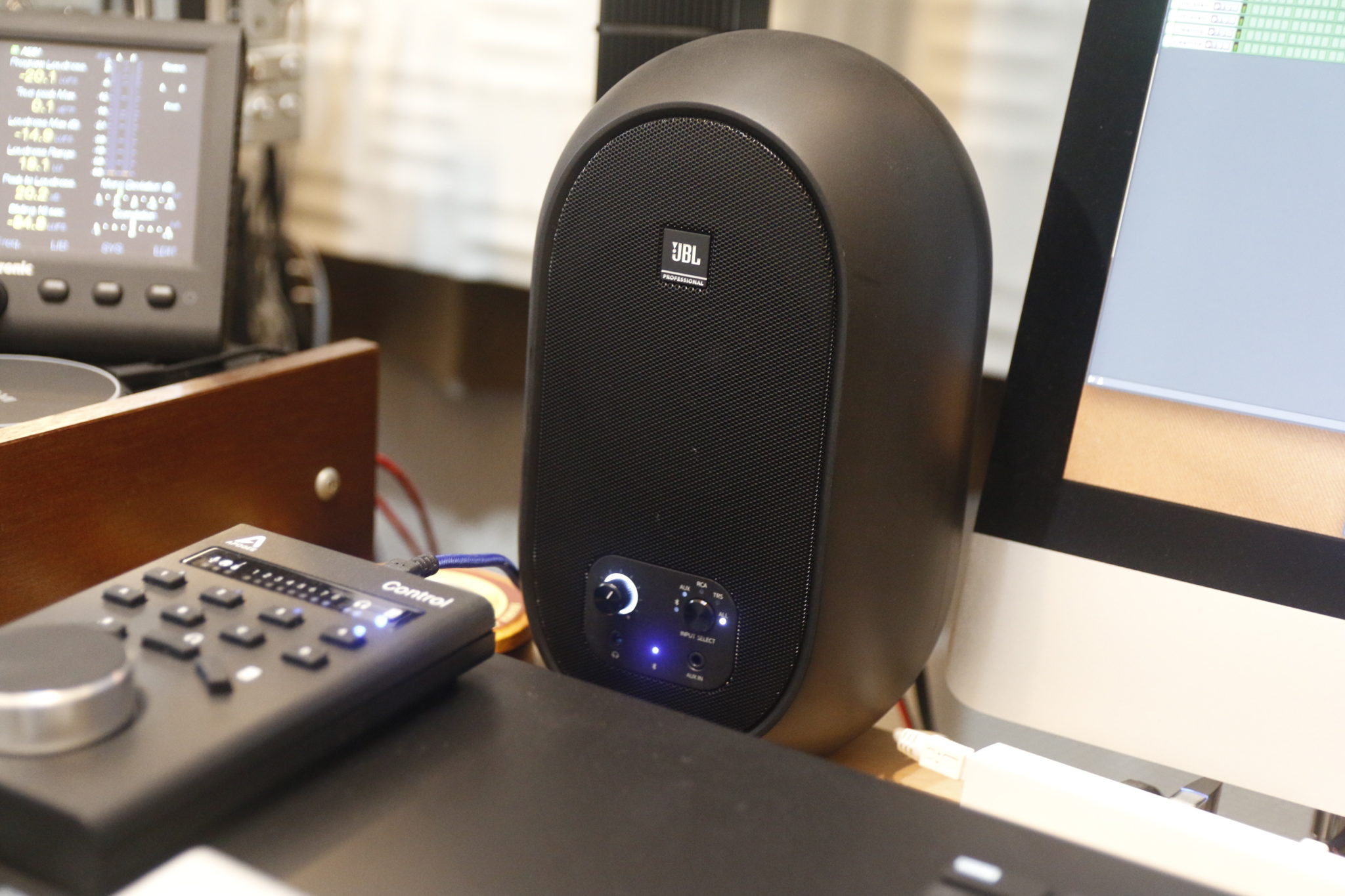 JBL PROFESSIONAL / 104-BT-Y3をレビュー！ | DAW LESSON